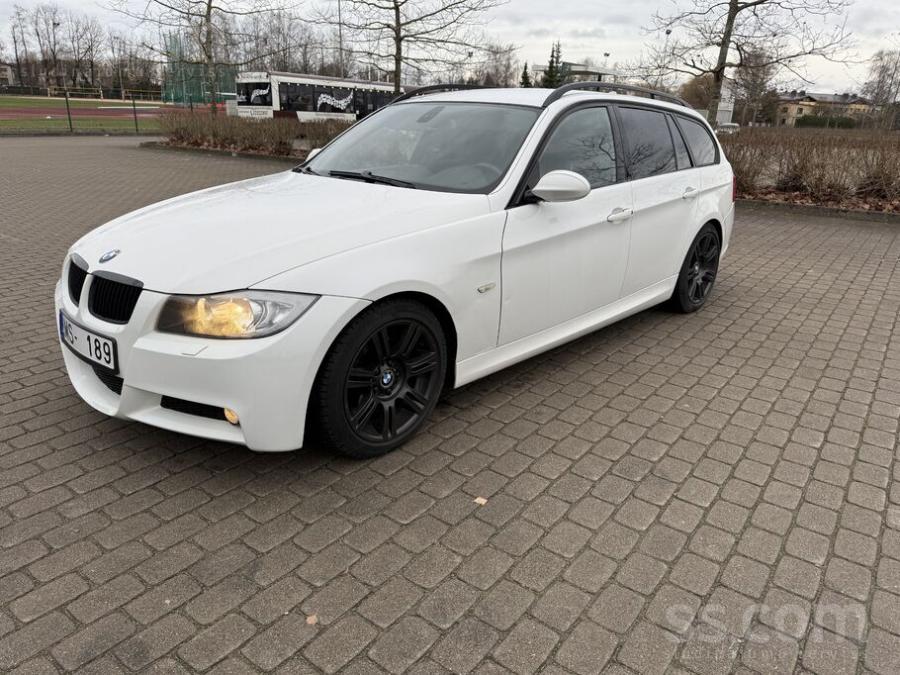 White BMW 320 2007 in Jelgava, with an engine capacity of 2.00 L and mileage of 311 thousand km for 4500 €, photo 2 on AUTOMOTO.COM.LV
