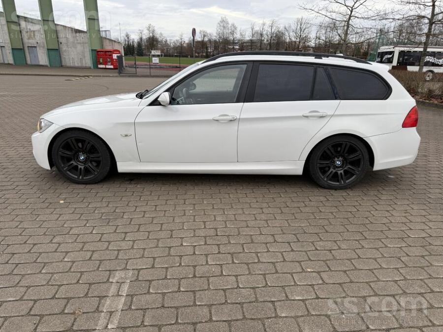 White BMW 320 2007 in Jelgava, with an engine capacity of 2.00 L and mileage of 311 thousand km for 4500 €, photo 3 on AUTOMOTO.COM.LV