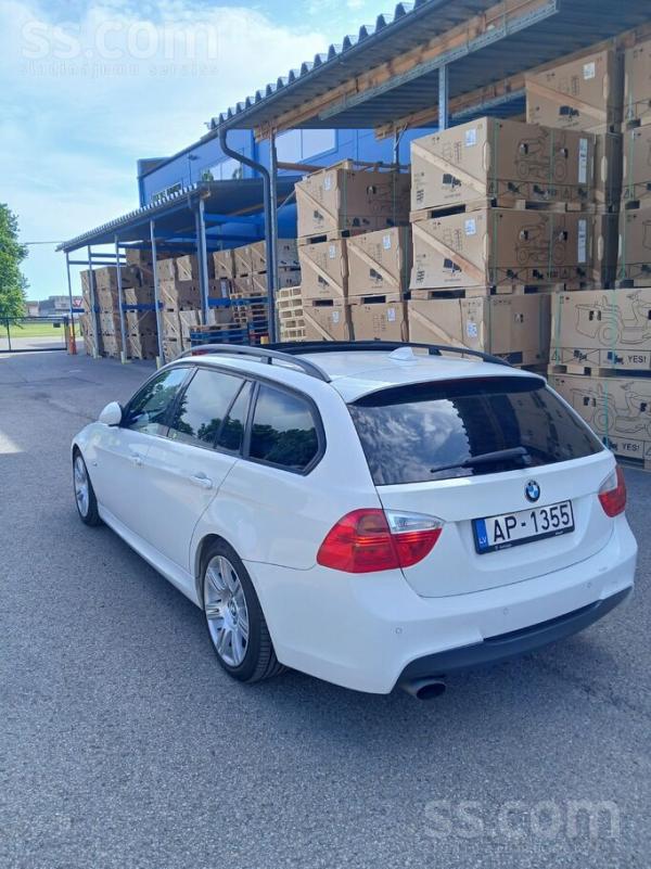 White BMW 320 2007 in Riga, with an engine capacity of 2.00 L and mileage of 378 thousand km for 4500 €, photo 4 on AUTOMOTO.COM.LV