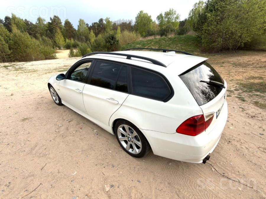 Balts BMW 320 2007 Rīga, ar dzinēja tilpumu 2.00 L un nobraukumu 320 tūkst. km par 3750 €, foto 3 vietnē AUTOMOTO.COM.LV