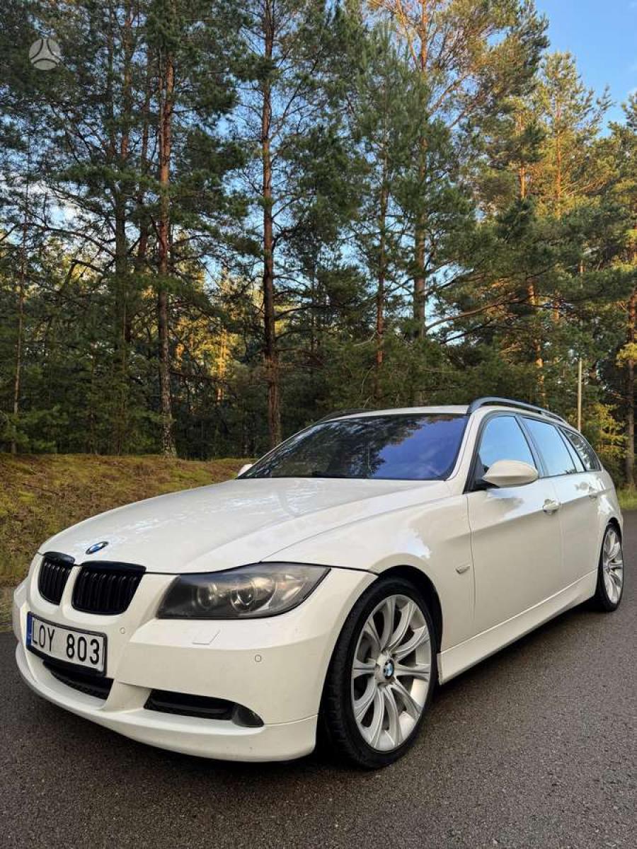 White BMW 320 2007 in Vilnius, with an engine capacity of 2.00 L and mileage of 338 thousand km for 3700 €, photo 3 on AUTOMOTO.COM.LV