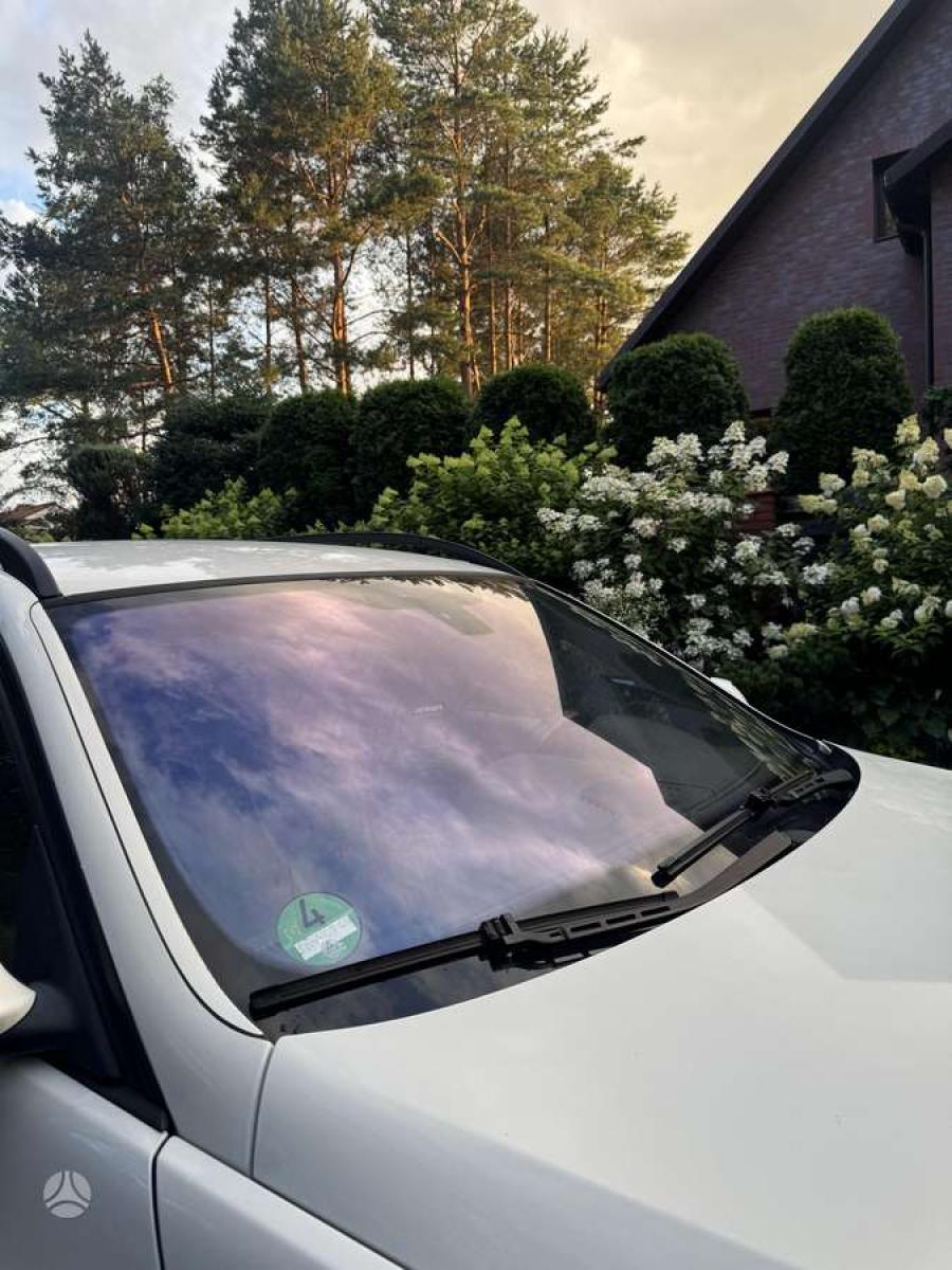 White BMW 320 2007 in Vilnius, with an engine capacity of 2.00 L and mileage of 338 thousand km for 3700 €, photo 8 on AUTOMOTO.COM.LV