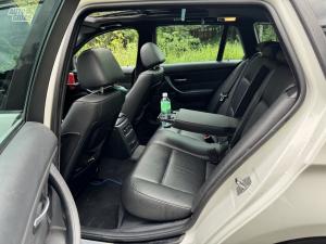 White BMW 320 2007 in Ukmerge, with an engine capacity of 2.00 L and mileage of 410 thousand km for 4700 €, photo 11 on AUTOMOTO.COM.LV
