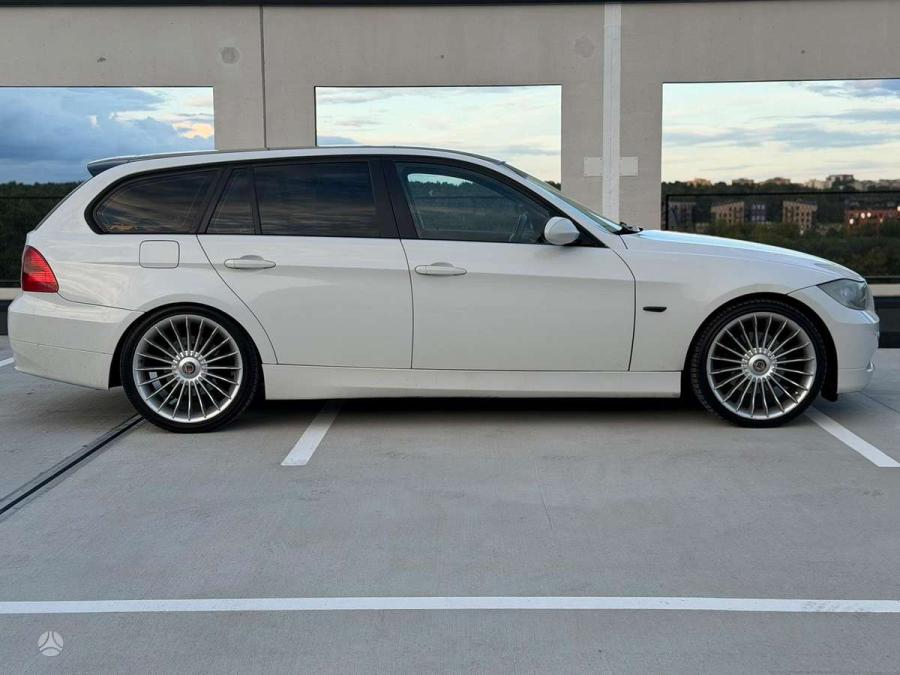 Balts BMW 320 2007 Viļņa, ar dzinēja tilpumu 2.00 L un nobraukumu 310 tūkst. km par 3000 €, foto 4 vietnē AUTOMOTO.COM.LV