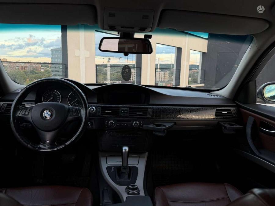Balts BMW 320 2007 Viļņa, ar dzinēja tilpumu 2.00 L un nobraukumu 310 tūkst. km par 3000 €, foto 9 vietnē AUTOMOTO.COM.LV