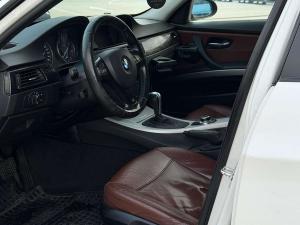 Balts BMW 320 2007 Viļņa, ar dzinēja tilpumu 2.00 L un nobraukumu 310 tūkst. km par 3000 €, foto 10 vietnē AUTOMOTO.COM.LV