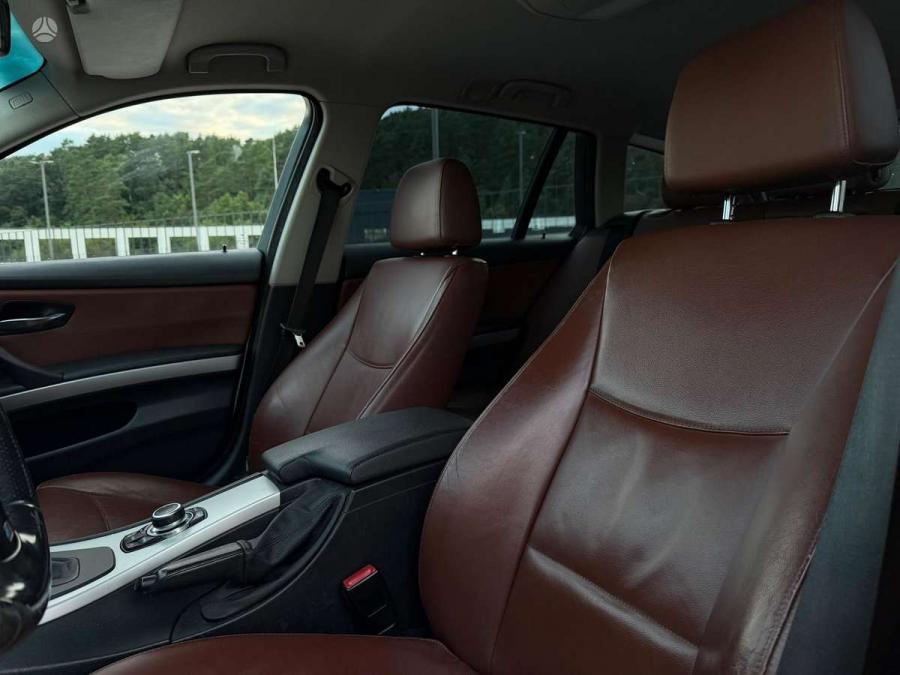 Balts BMW 320 2007 Viļņa, ar dzinēja tilpumu 2.00 L un nobraukumu 310 tūkst. km par 3000 €, foto 12 vietnē AUTOMOTO.COM.LV