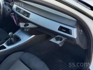 Balts BMW 320 2007 Rīga, ar dzinēja tilpumu 2.00 L un nobraukumu 417 tūkst. km par 3690 €, foto 16 vietnē AUTOMOTO.COM.LV