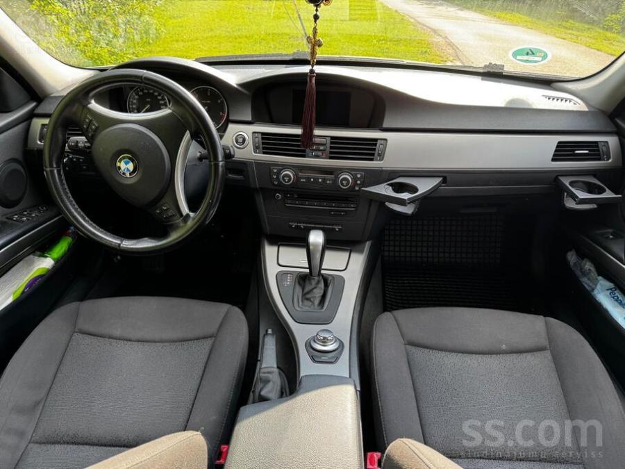 Balts BMW 320 2008 Rīga, ar dzinēja tilpumu 2.00 L un nobraukumu 285 tūkst. km par 4200 €, foto 10 vietnē AUTOMOTO.COM.LV