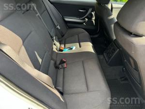 Balts BMW 320 2008 Rīga, ar dzinēja tilpumu 2.00 L un nobraukumu 285 tūkst. km par 4200 €, foto 16 vietnē AUTOMOTO.COM.LV