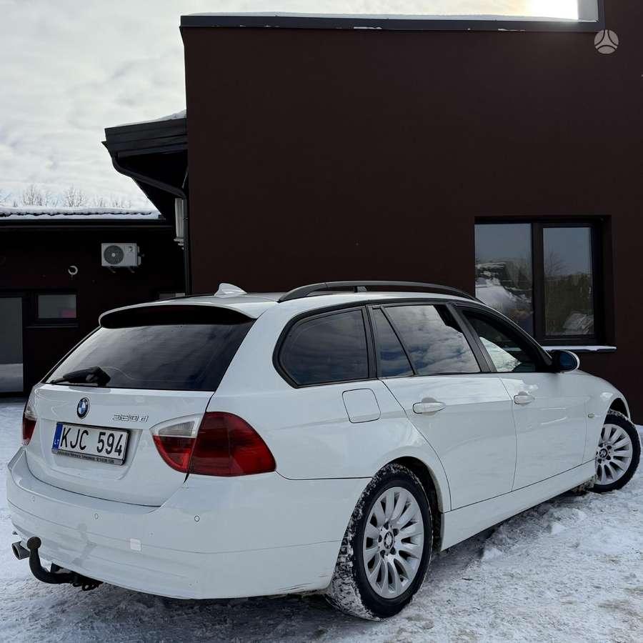 White BMW 320 2008 in Kaisiadorys, with an engine capacity of 2.00 L and mileage of 380 thousand km for 2950 €, photo 7 on AUTOMOTO.COM.LV