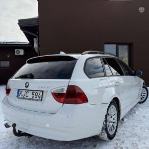 White BMW 320 2008 in Kaisiadorys, with an engine capacity of 2.00 L and mileage of 380 thousand km for 2950 €, photo 9 on AUTOMOTO.COM.LV