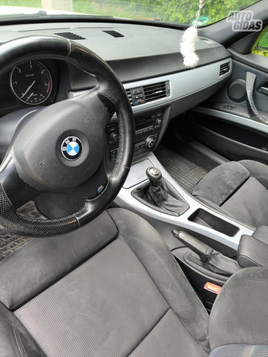 Balts BMW 320 2008 Radviliškis, ar dzinēja tilpumu 2.00 L un nobraukumu 359 tūkst. km par 3250 €, foto 11 vietnē AUTOMOTO.COM.LV