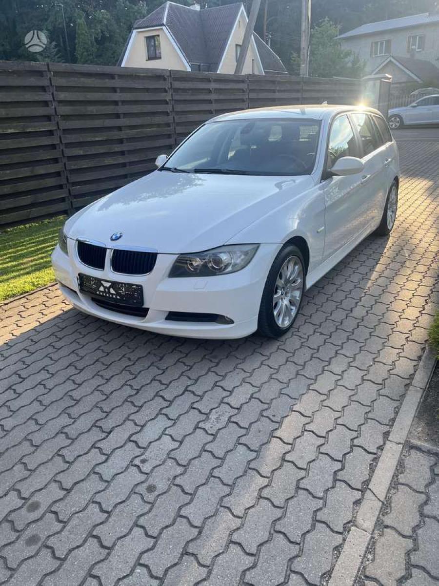 Balts BMW 320 2008 Alīta, ar dzinēja tilpumu 2.00 L un nobraukumu 272 tūkst. km par 3750 €, foto 1 vietnē AUTOMOTO.COM.LV