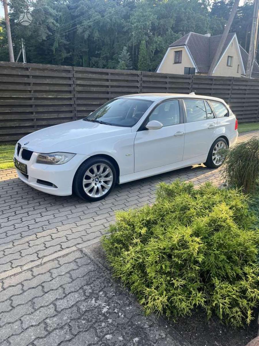 Balts BMW 320 2008 Alīta, ar dzinēja tilpumu 2.00 L un nobraukumu 272 tūkst. km par 3750 €, foto 3 vietnē AUTOMOTO.COM.LV