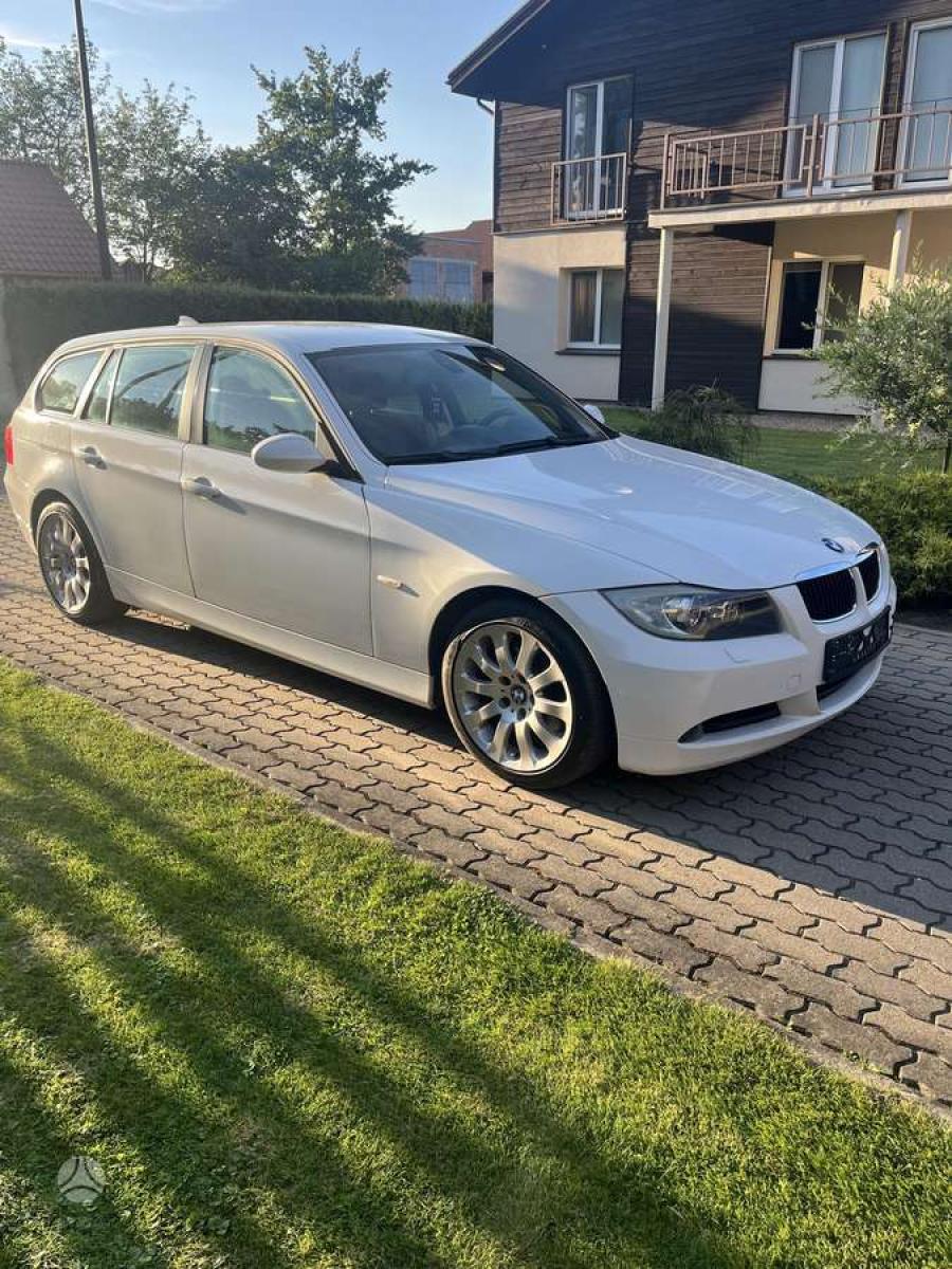 Balts BMW 320 2008 Alīta, ar dzinēja tilpumu 2.00 L un nobraukumu 272 tūkst. km par 3750 €, foto 7 vietnē AUTOMOTO.COM.LV