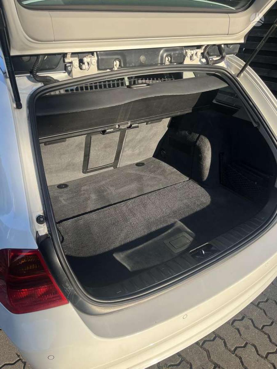 Balts BMW 320 2008 Alīta, ar dzinēja tilpumu 2.00 L un nobraukumu 272 tūkst. km par 3750 €, foto 14 vietnē AUTOMOTO.COM.LV