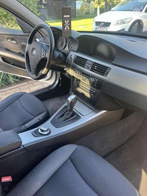 Balts BMW 320 2008 Alīta, ar dzinēja tilpumu 2.00 L un nobraukumu 272 tūkst. km par 3750 €, foto 18 vietnē AUTOMOTO.COM.LV