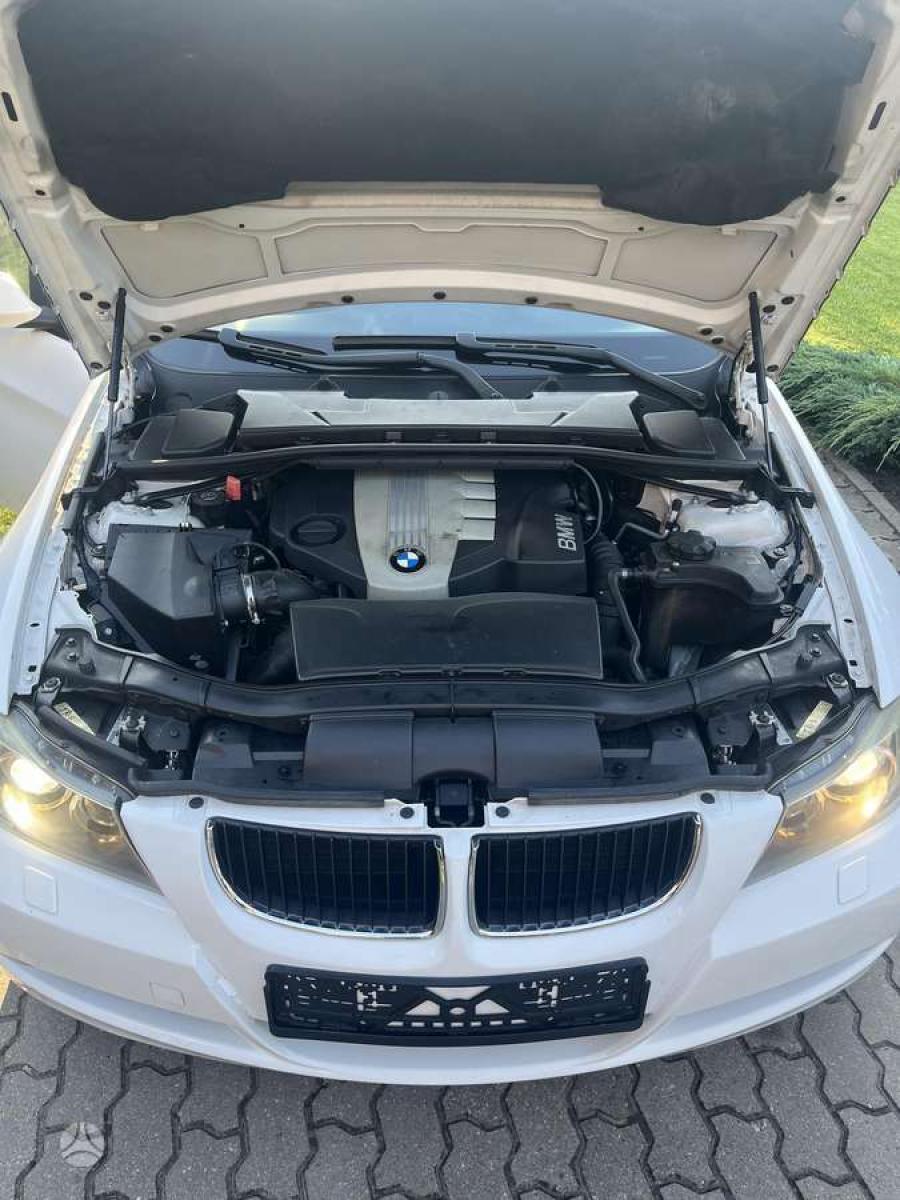 Balts BMW 320 2008 Alīta, ar dzinēja tilpumu 2.00 L un nobraukumu 272 tūkst. km par 3750 €, foto 23 vietnē AUTOMOTO.COM.LV