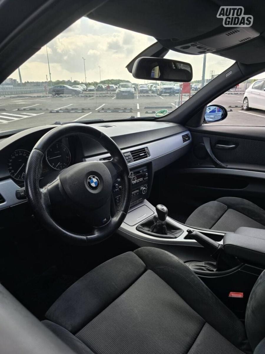 Balts BMW 320 2008 Viļņa, ar dzinēja tilpumu 2.00 L un nobraukumu 350 tūkst. km par 3200 €, foto 6 vietnē AUTOMOTO.COM.LV