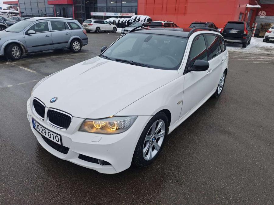 Balts BMW 320 2009 Kretinga, ar dzinēja tilpumu 2.00 L un nobraukumu 360 tūkst. km par 5750 €, foto 3 vietnē AUTOMOTO.COM.LV