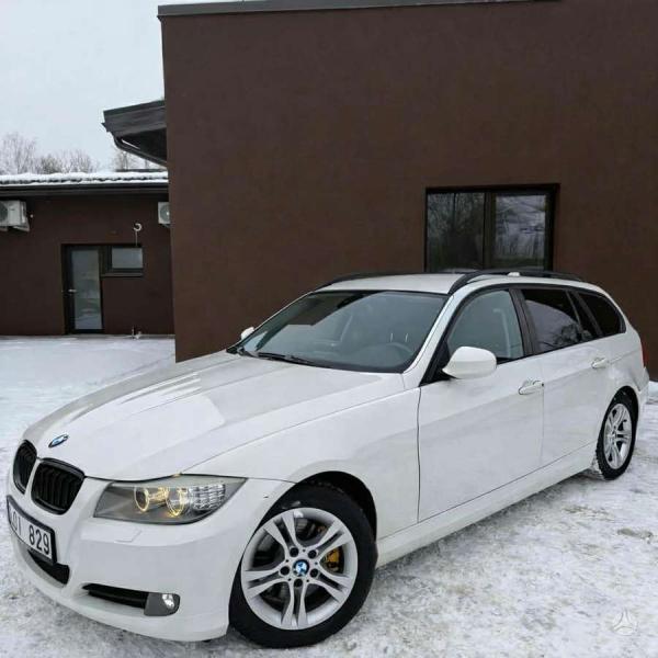 Balts BMW 320 2009 Kaišiadorys, ar dzinēja tilpumu 2.00 L un nobraukumu 305 tūkst. km par 3999 €, foto 3 vietnē AUTOMOTO.COM.LV