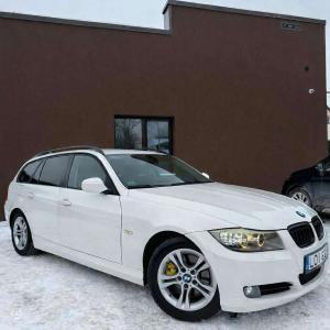 White BMW 320 2009 in Kaisiadorys, with an engine capacity of 2.00 L and mileage of 305 thousand km for 3999 €, photo 4 on AUTOMOTO.COM.LV