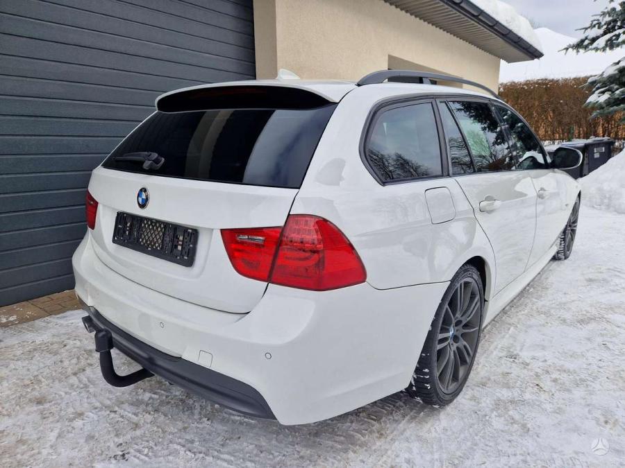 White BMW 320 2009 in Kaunas, with an engine capacity of 2.00 L and mileage of 350 thousand km for 5950 €, photo 13 on AUTOMOTO.COM.LV