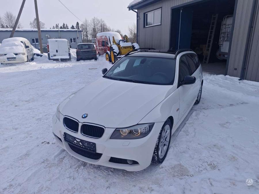 Balts BMW 320 2009 Kretinga, ar dzinēja tilpumu 2.00 L un nobraukumu 350 tūkst. km par 5650 €, foto 11 vietnē AUTOMOTO.COM.LV