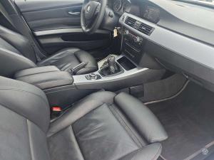 Balts BMW 320 2009 Kretinga, ar dzinēja tilpumu 2.00 L un nobraukumu 350 tūkst. km par 5650 €, foto 13 vietnē AUTOMOTO.COM.LV