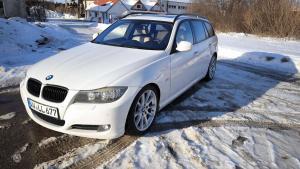 White BMW 320 2009 in Utena, with an engine capacity of 2.00 L and mileage of 338 thousand km for 5050 €, photo  on AUTOMOTO.COM.LV