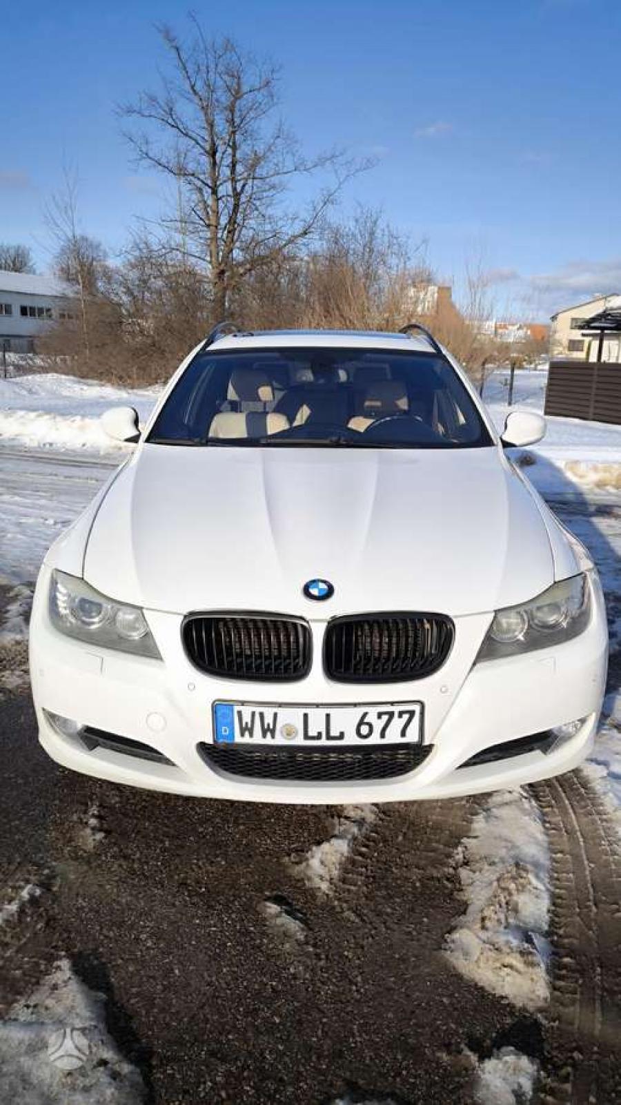 White BMW 320 2009 in Utena, with an engine capacity of 2.00 L and mileage of 338 thousand km for 5050 €, photo 5 on AUTOMOTO.COM.LV