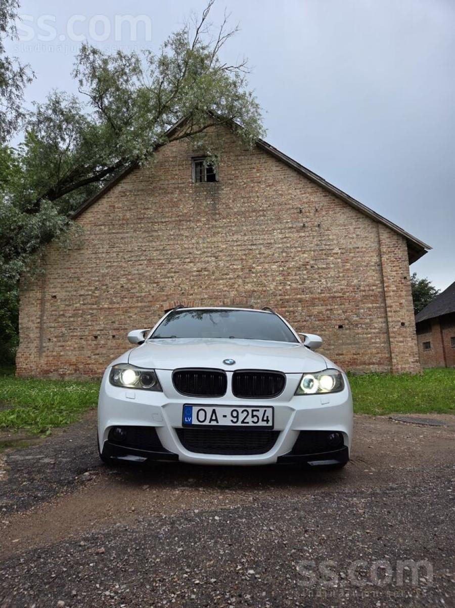Balts BMW 320 2009 Bauska, ar dzinēja tilpumu 2.00 L un nobraukumu 275 tūkst. km par 7490 €, foto 1 vietnē AUTOMOTO.COM.LV