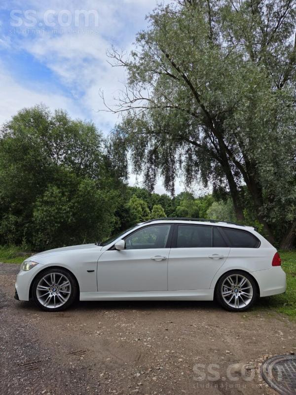 Balts BMW 320 2009 Bauska, ar dzinēja tilpumu 2.00 L un nobraukumu 275 tūkst. km par 7490 €, foto 4 vietnē AUTOMOTO.COM.LV
