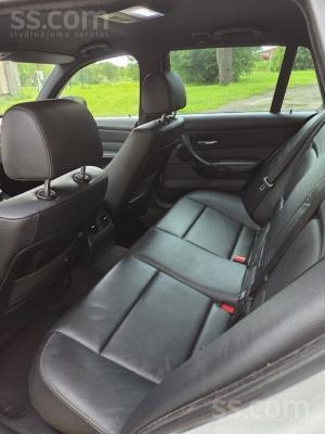 Balts BMW 320 2009 Bauska, ar dzinēja tilpumu 2.00 L un nobraukumu 275 tūkst. km par 7490 €, foto 10 vietnē AUTOMOTO.COM.LV