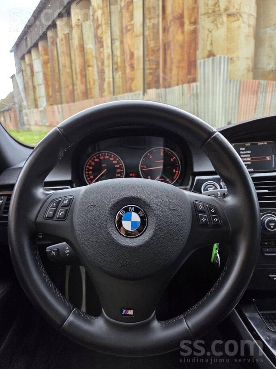 Balts BMW 320 2009 Bauska, ar dzinēja tilpumu 2.00 L un nobraukumu 275 tūkst. km par 7490 €, foto 15 vietnē AUTOMOTO.COM.LV