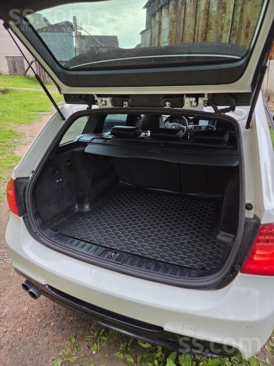 Balts BMW 320 2009 Bauska, ar dzinēja tilpumu 2.00 L un nobraukumu 275 tūkst. km par 7490 €, foto 17 vietnē AUTOMOTO.COM.LV