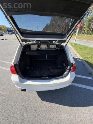 Balts BMW 320 2009 Rīga, ar dzinēja tilpumu 2.00 L un nobraukumu 380 tūkst. km par 5000 €, foto 4 vietnē AUTOMOTO.COM.LV