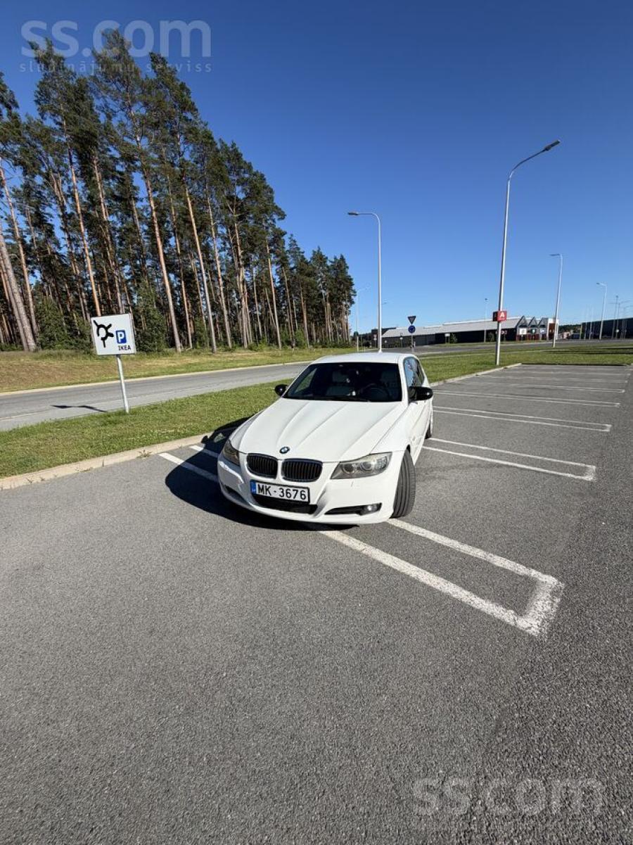 Balts BMW 320 2009 Rīga, ar dzinēja tilpumu 2.00 L un nobraukumu 380 tūkst. km par 5000 €, foto 6 vietnē AUTOMOTO.COM.LV