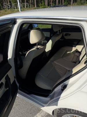 Balts BMW 320 2009 Rīga, ar dzinēja tilpumu 2.00 L un nobraukumu 380 tūkst. km par 5000 €, foto 8 vietnē AUTOMOTO.COM.LV