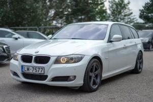 White BMW 320 2009 in Liepaja, with an engine capacity of 2.00 L and mileage of 334 thousand km for 5250 €, photo  on AUTOMOTO.COM.LV
