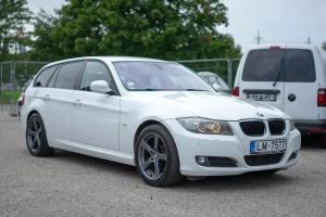 White BMW 320 2009 in Liepaja, with an engine capacity of 2.00 L and mileage of 334 thousand km for 5250 €, photo 6 on AUTOMOTO.COM.LV