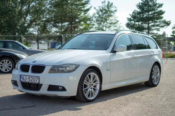 White BMW 320 2009 in Liepaja, with an engine capacity of 2.00 L and mileage of 271 thousand km for 6900 €, photo 1 on AUTOMOTO.COM.LV