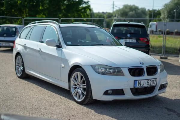 White BMW 320 2009 in Liepaja, with an engine capacity of 2.00 L and mileage of 271 thousand km for 6900 €, photo 5 on AUTOMOTO.COM.LV