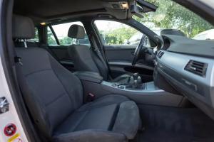 Balts BMW 320 2009 Liepāja, ar dzinēja tilpumu 2.00 L un nobraukumu 271 tūkst. km par 6900 €, foto 13 vietnē AUTOMOTO.COM.LV