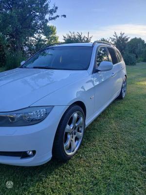 White BMW 320 2009 in Taurage, with an engine capacity of 2.00 L and mileage of 273 thousand km for 3900 €, photo 4 on AUTOMOTO.COM.LV