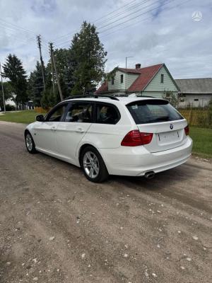 White BMW 320 2009 in Kazlu Ruda, with an engine capacity of 2.00 L and mileage of 296 thousand km for 3500 €, photo 3 on AUTOMOTO.COM.LV