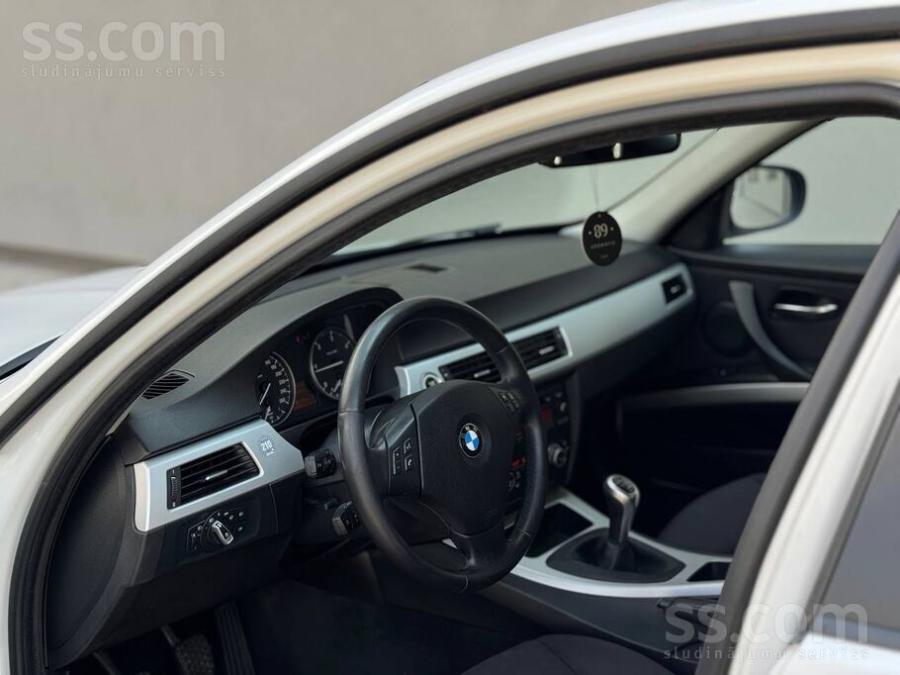 Balts BMW 320 2009 Rīga, ar dzinēja tilpumu 2.00 L un nobraukumu 289 tūkst. km par 3350 €, foto 16 vietnē AUTOMOTO.COM.LV