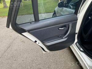 White BMW 320 2009 in Ludza, with an engine capacity of 2.00 L and mileage of 0 thousand km for 4900 €, photo 13 on AUTOMOTO.COM.LV