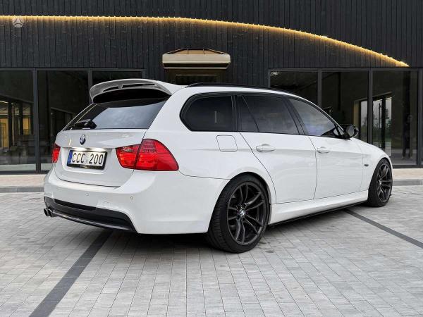 Balts BMW 320 2009 Šauļi, ar dzinēja tilpumu 2.00 L un nobraukumu 339 tūkst. km par 8400 €, foto 2 vietnē AUTOMOTO.COM.LV